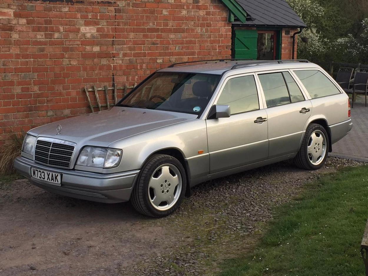 Classic Mercedes Benz E320 Cars for Sale | CCFS