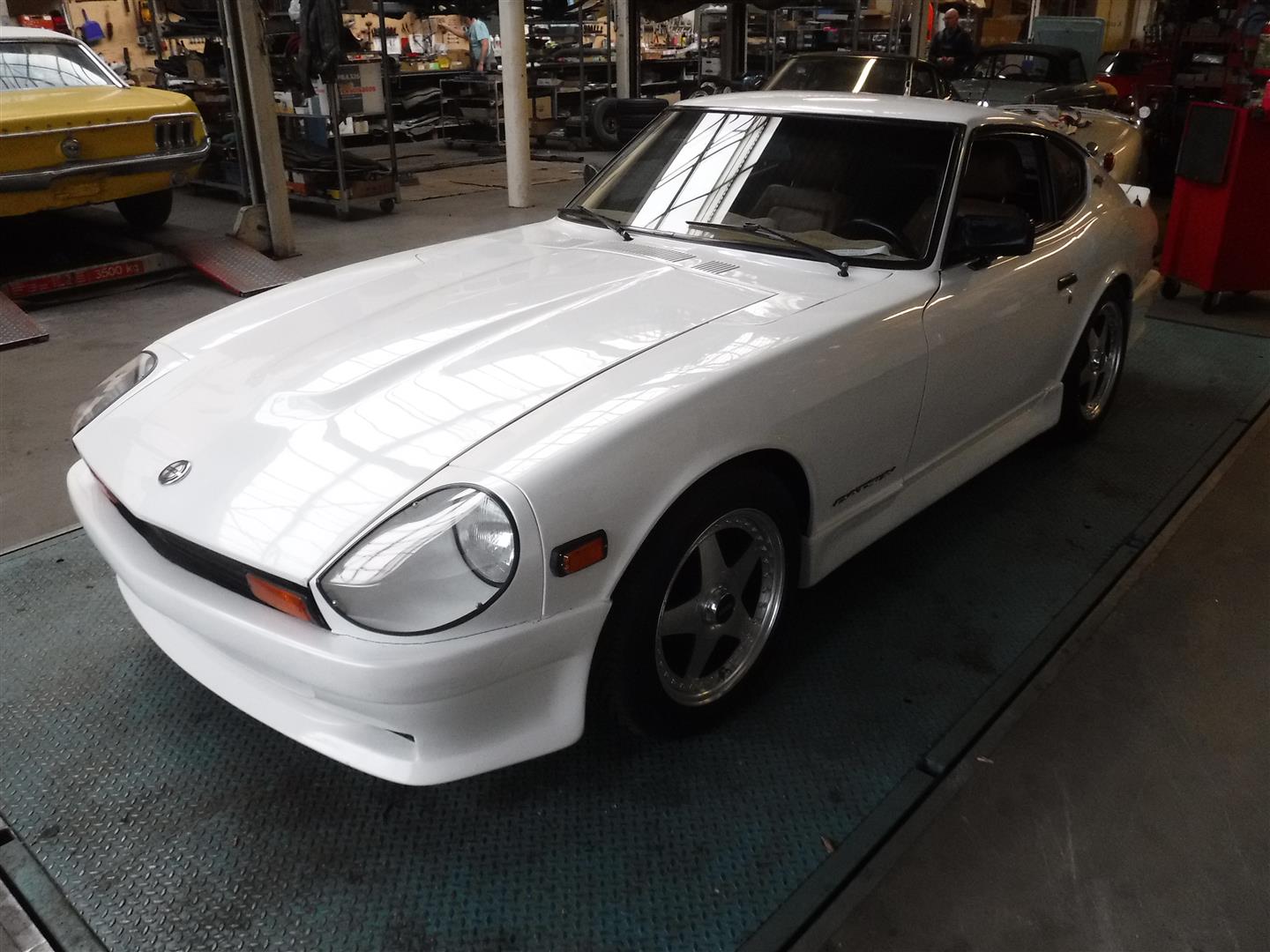Classic Datsun 240z White 12096 Cars for Sale | CCFS