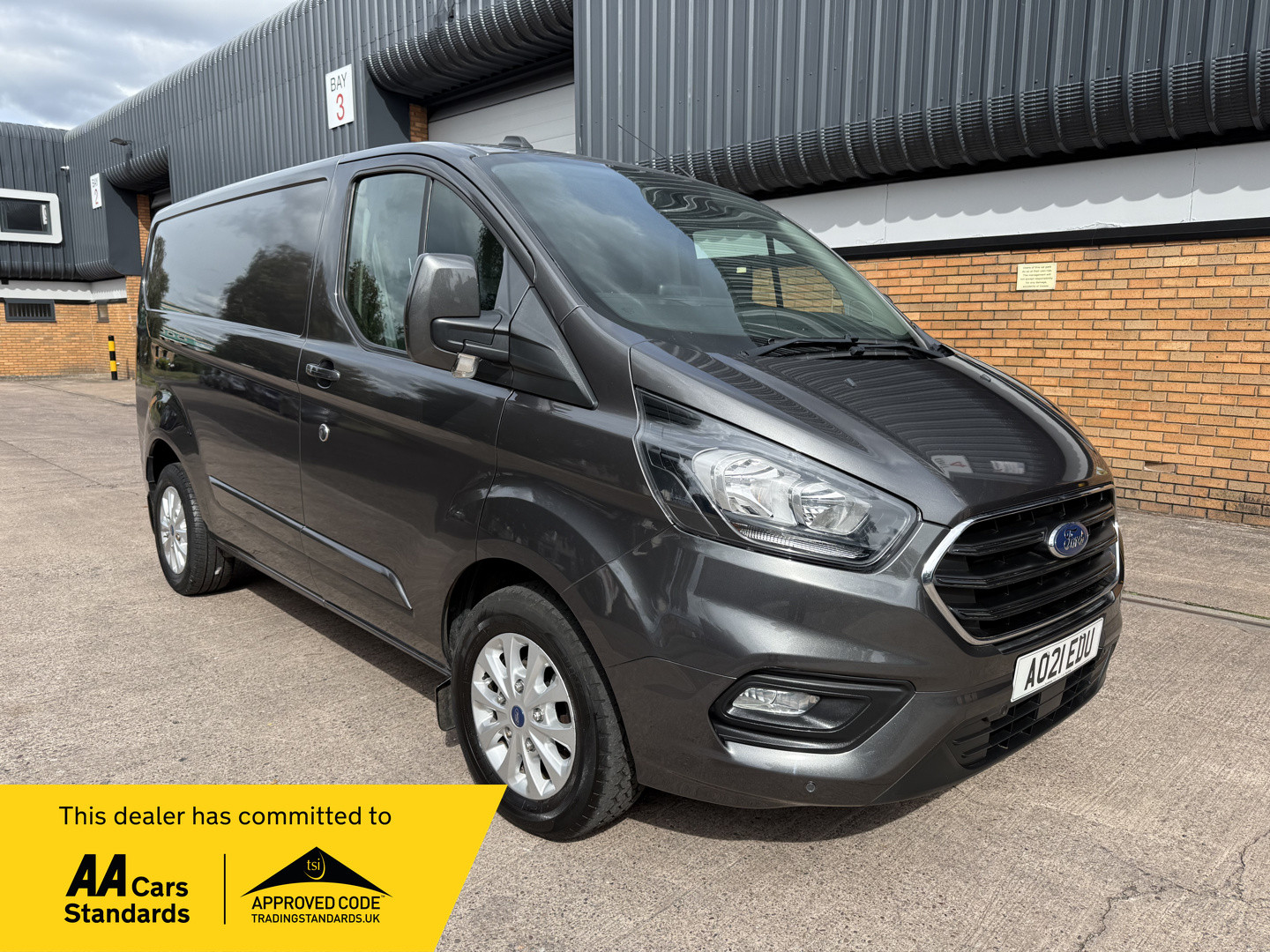 FORD TRANSIT CUSTOM 2.0 Transit Custom Limited Van 300 L1 2.0L EcoBlue ...