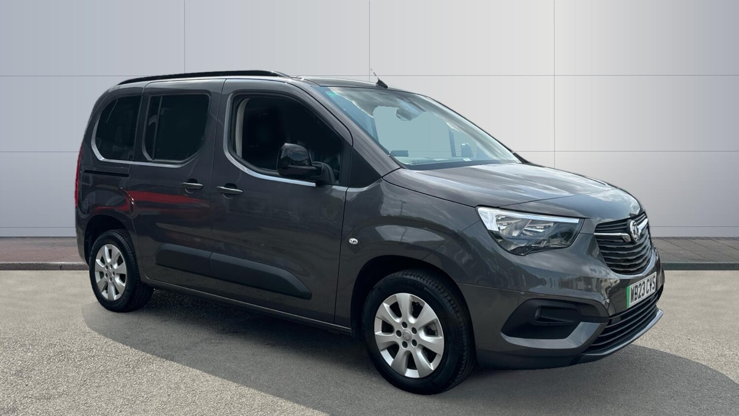 2023 Vauxhall Combo Life 100kW Design 50kWh 5dr Auto Electric Estate ...